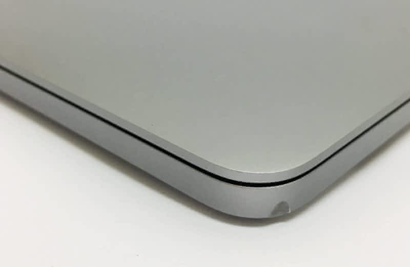 MB Pro 13 Touch Bar, 2016, 8GB Ram,256GB - Apple Bazar