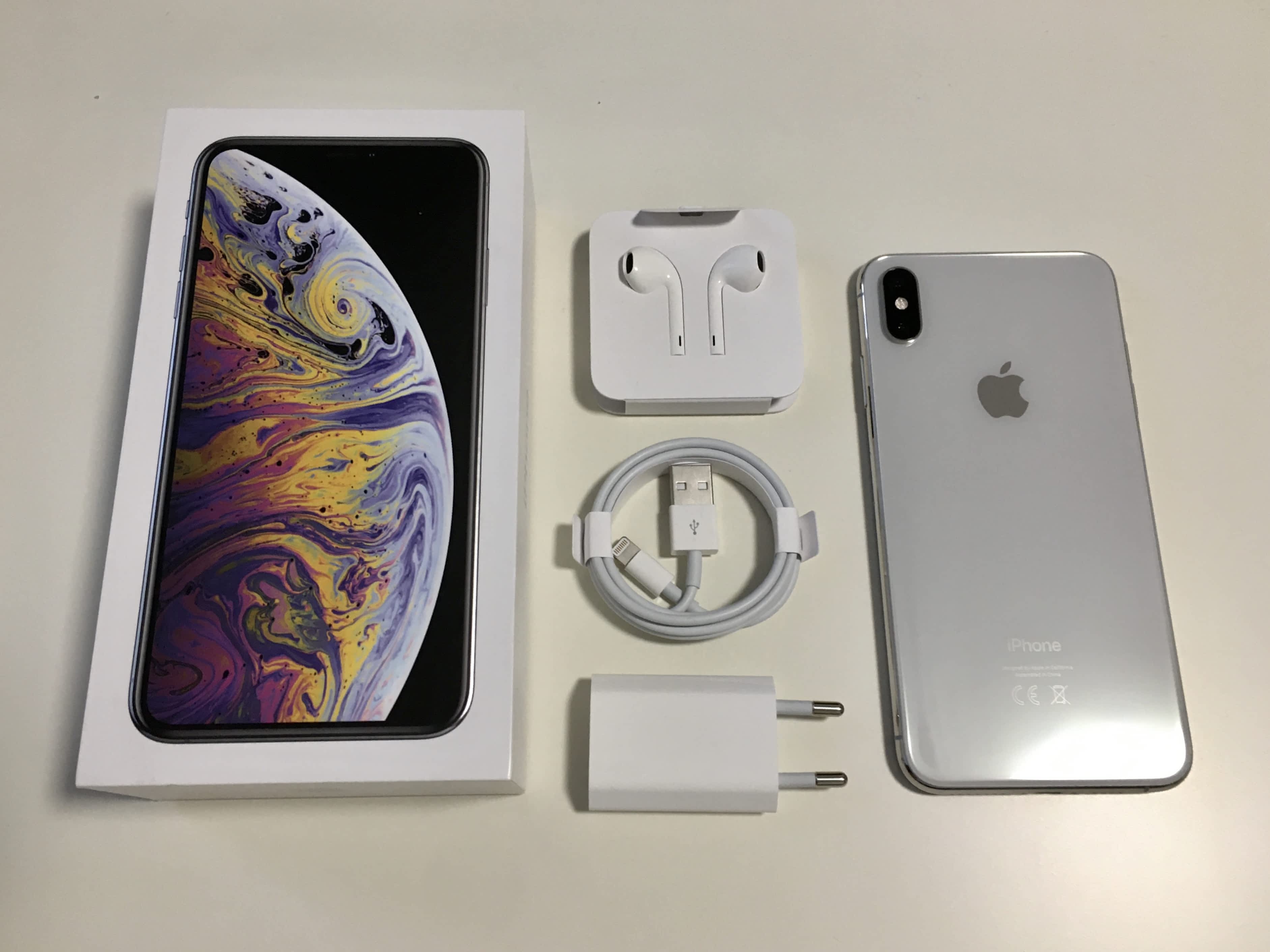 iPhone Xs Max 256GB Silver nový,záruka - Apple Bazar
