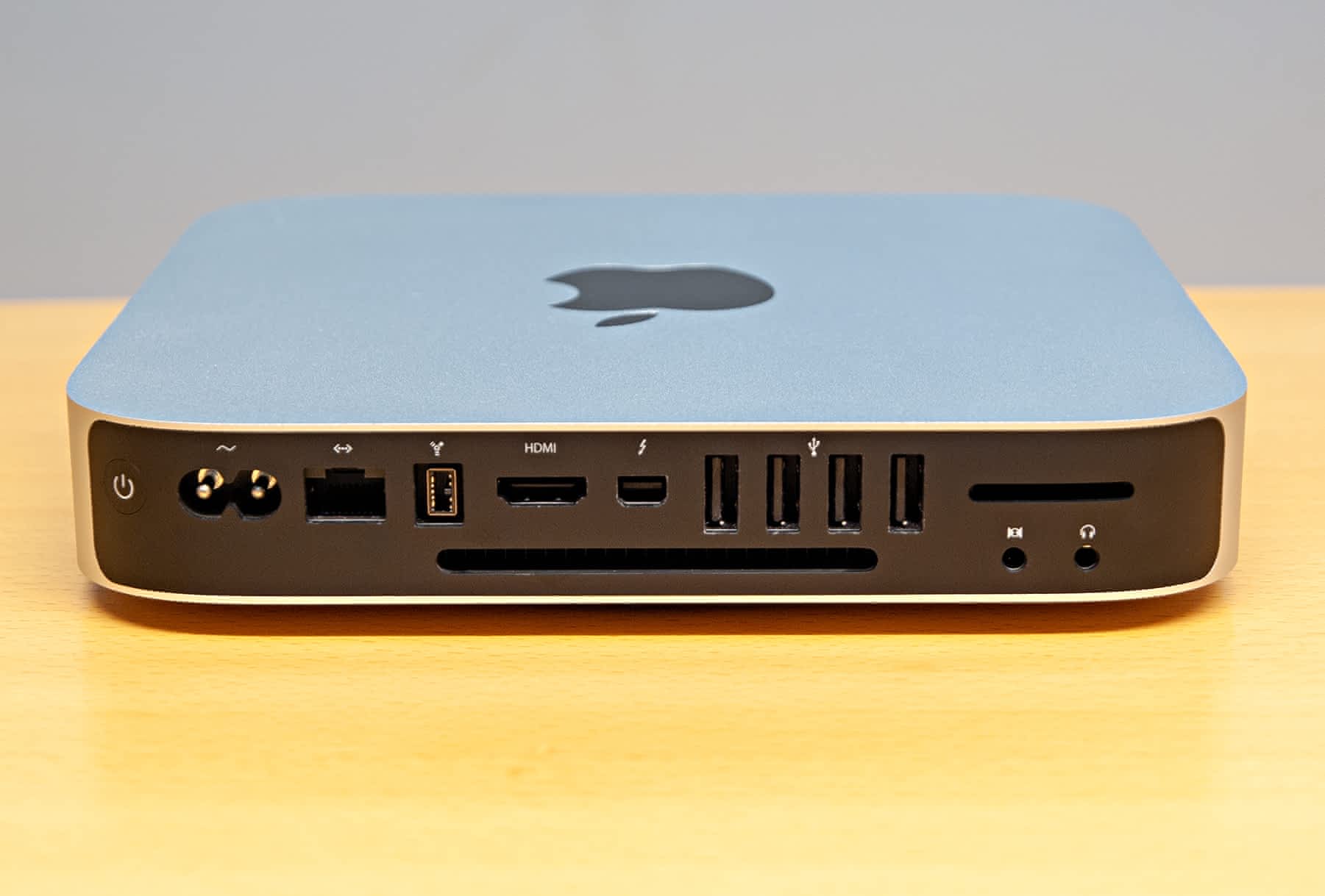 Mac mini 2011, i7,4GB RAM, AMD RadeonHD - Apple Bazar