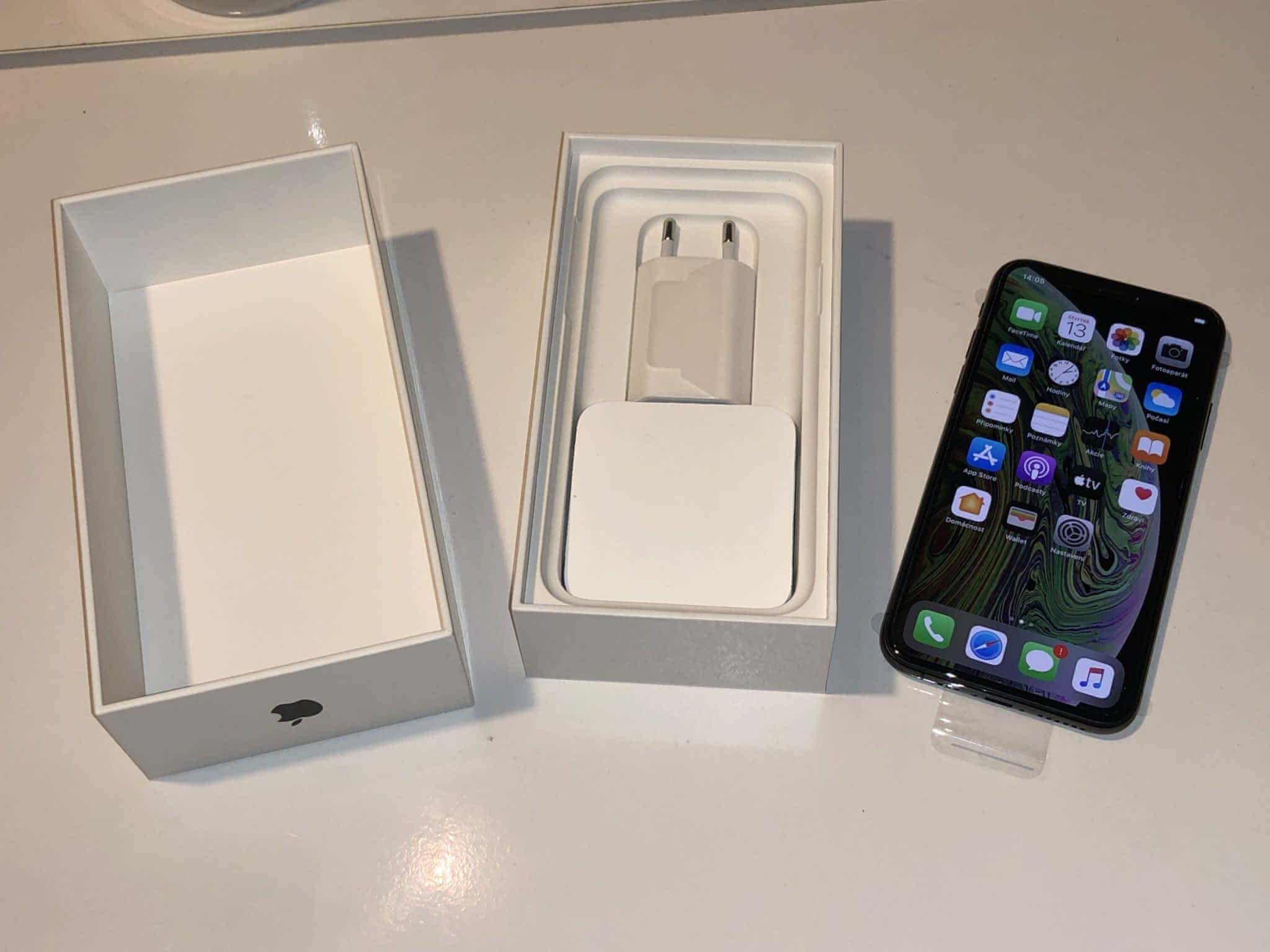 Prodám Apple iPhone XS 64 GB, Space Grey, Nový za 12 999 CZK - 4/2020 ...