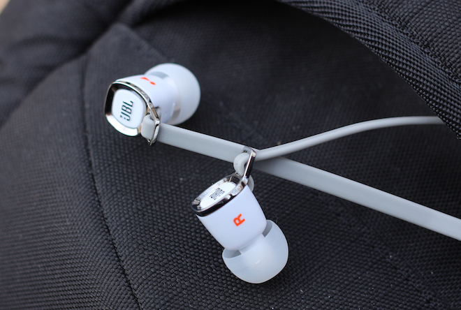 Recenze JBL J33i: Vyváží kvalita zvuku atraktivní vzhled? – Letem světem Applem