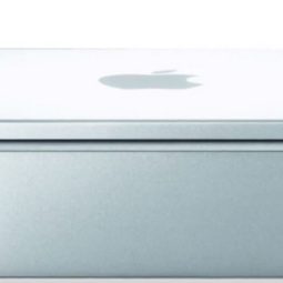 Přesně před 12 lety spatřil světlo světa Mac mini s procesorem od ...