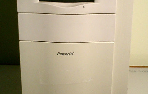 Přesně před 23 lety přišel na svět jeden z nejlepších Macintoshů v ...