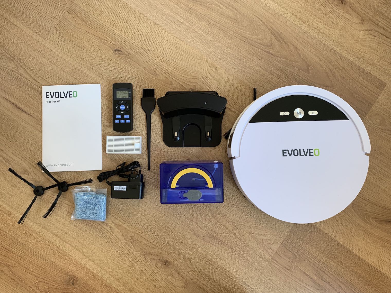 Recenze Evolveo RoboTrex H6: robotický vysavač, který umí i vytírat ...