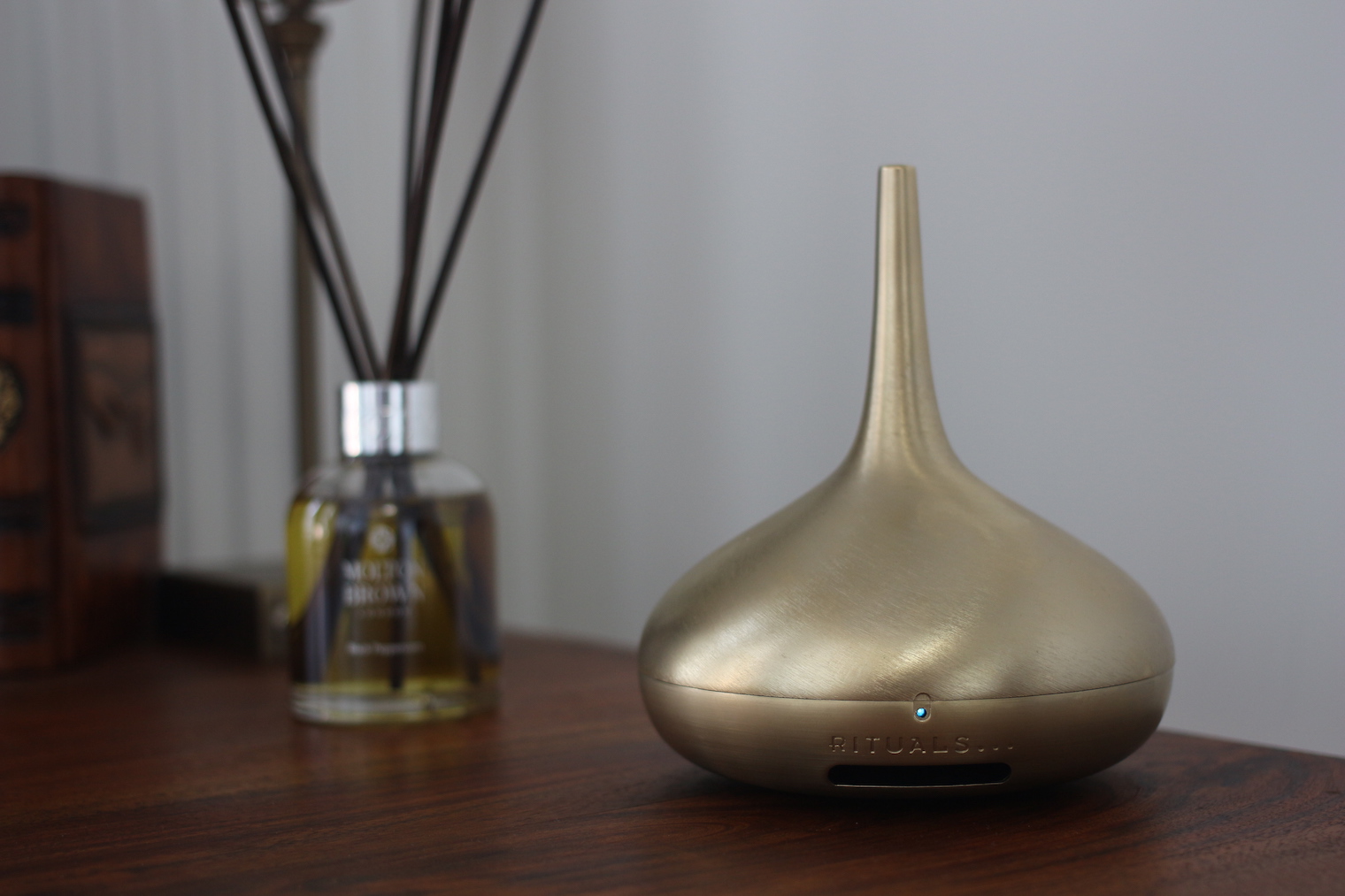 Recenze Rituals Perfume Génie: provoňte svůj byt pomocí iPhone – Letem ...