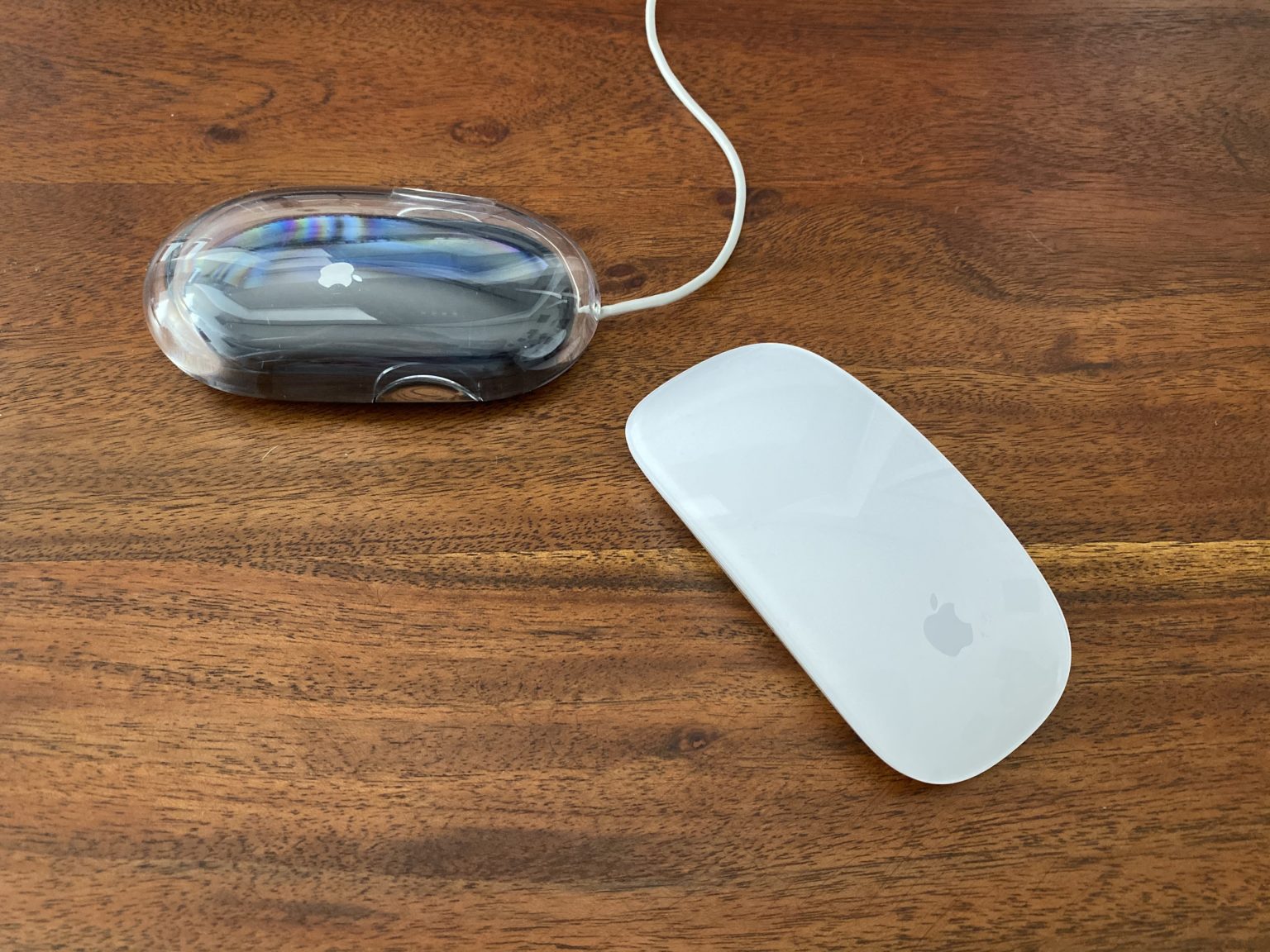 Vzpomínky na Apple: nádherná Apple Pro Mouse – Letem světem Applem