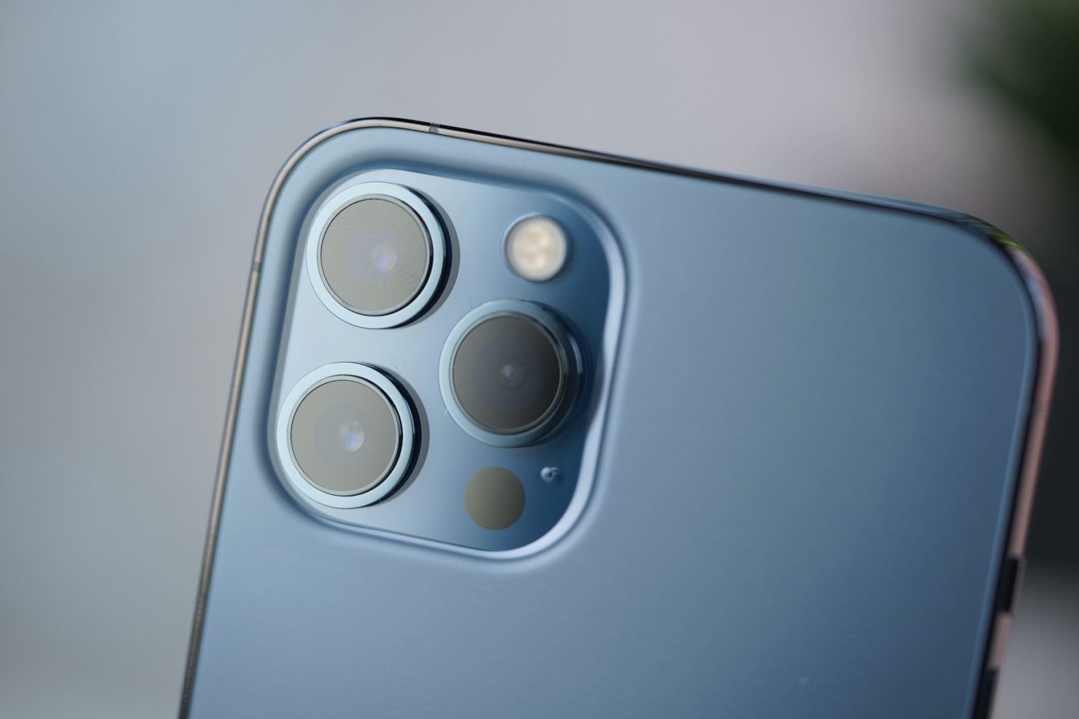 iPhone 12 se může stát nejprodávanějším iPhonem v dosavadní historii ...