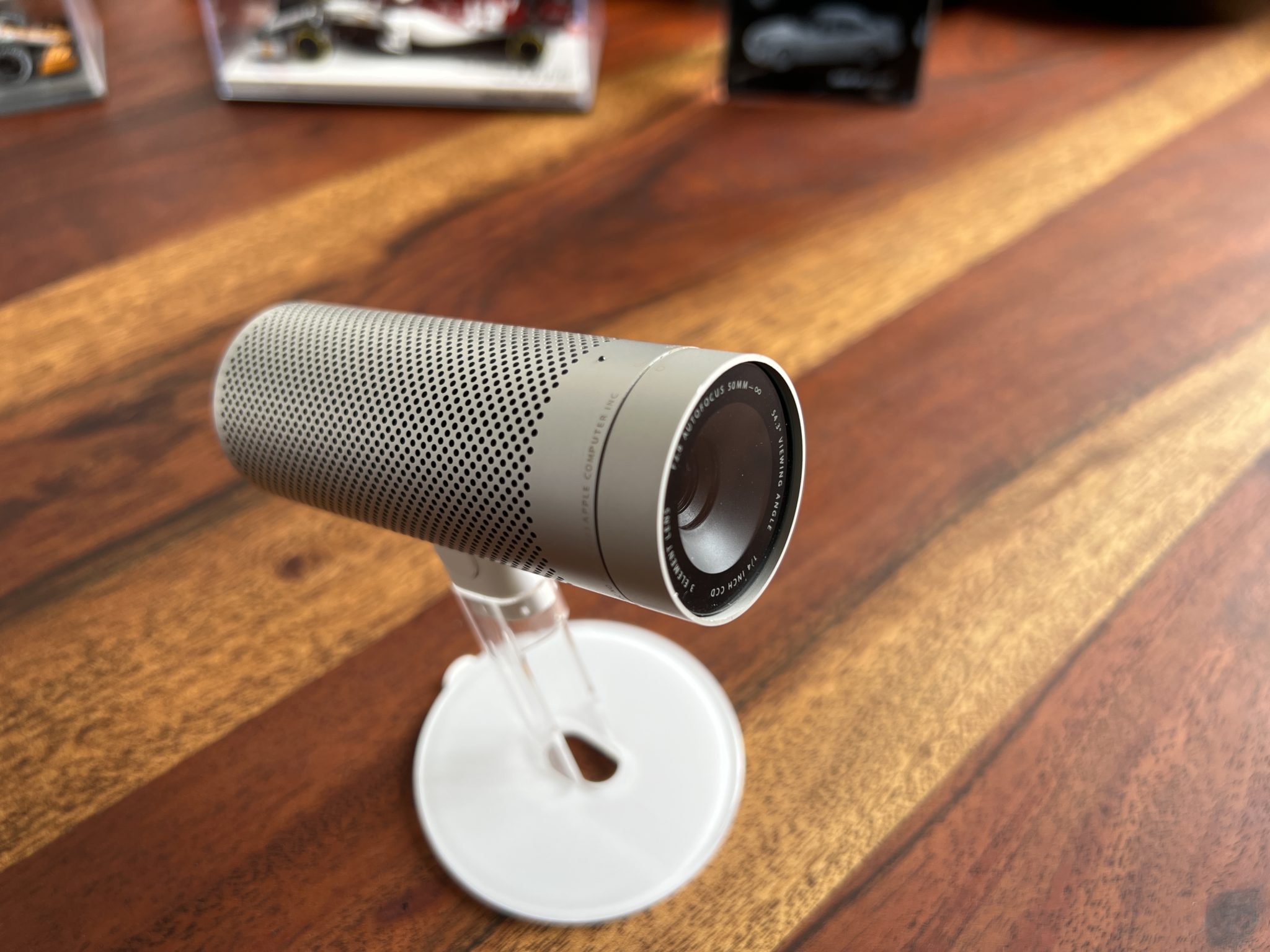 iSight: Zavzpomínejte s námi na nadčasovou kameru od Applu – Letem ...