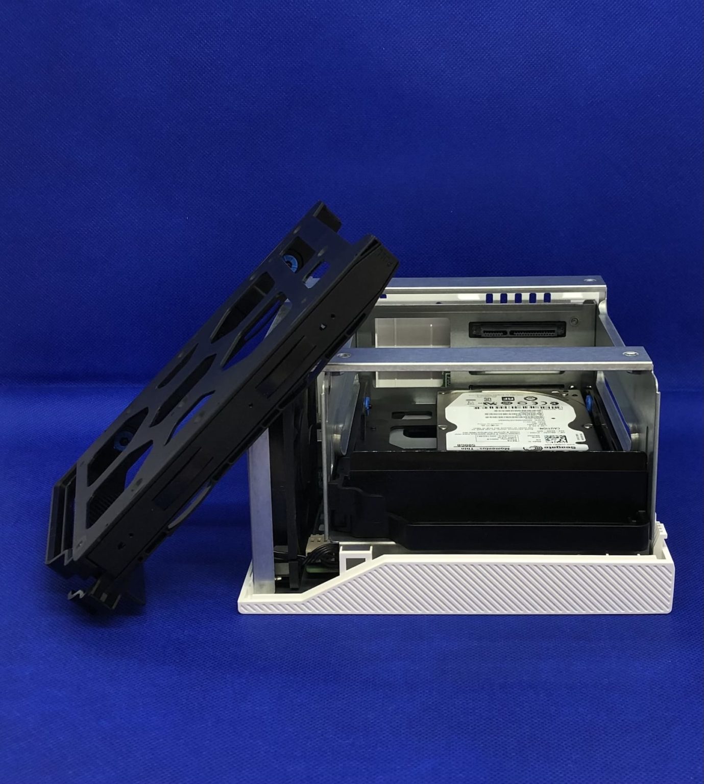 Recenze QNAP TS-233: Nejlepší NAS pro jednotlivce a domácnosti za ...