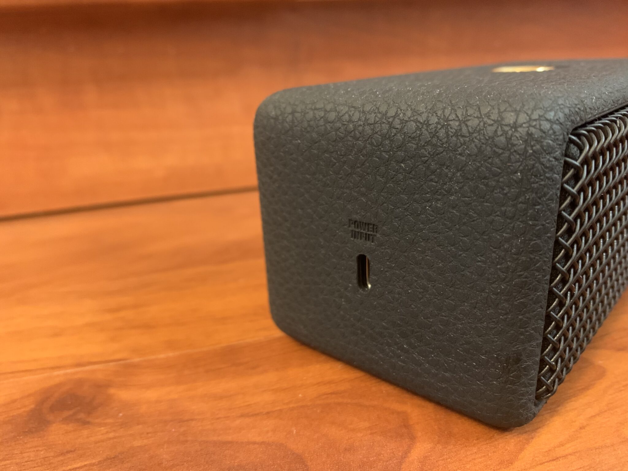 Marshall Emberton II kõlarite ülevaade: suurepärane heli väikeses ...