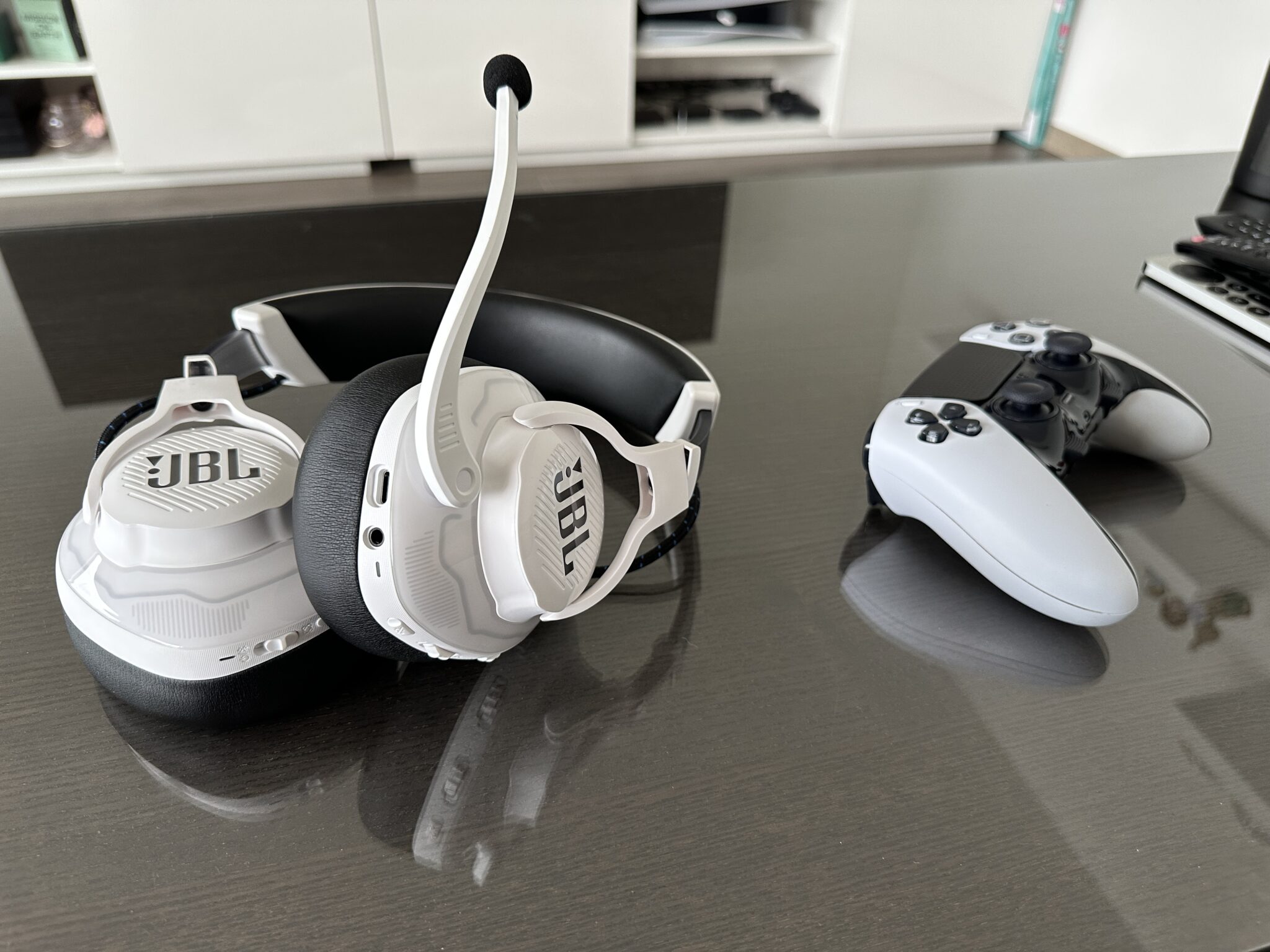 JBL Quantum P910 recenzija: Kada se ozbiljno bavite igrama - Letem ...