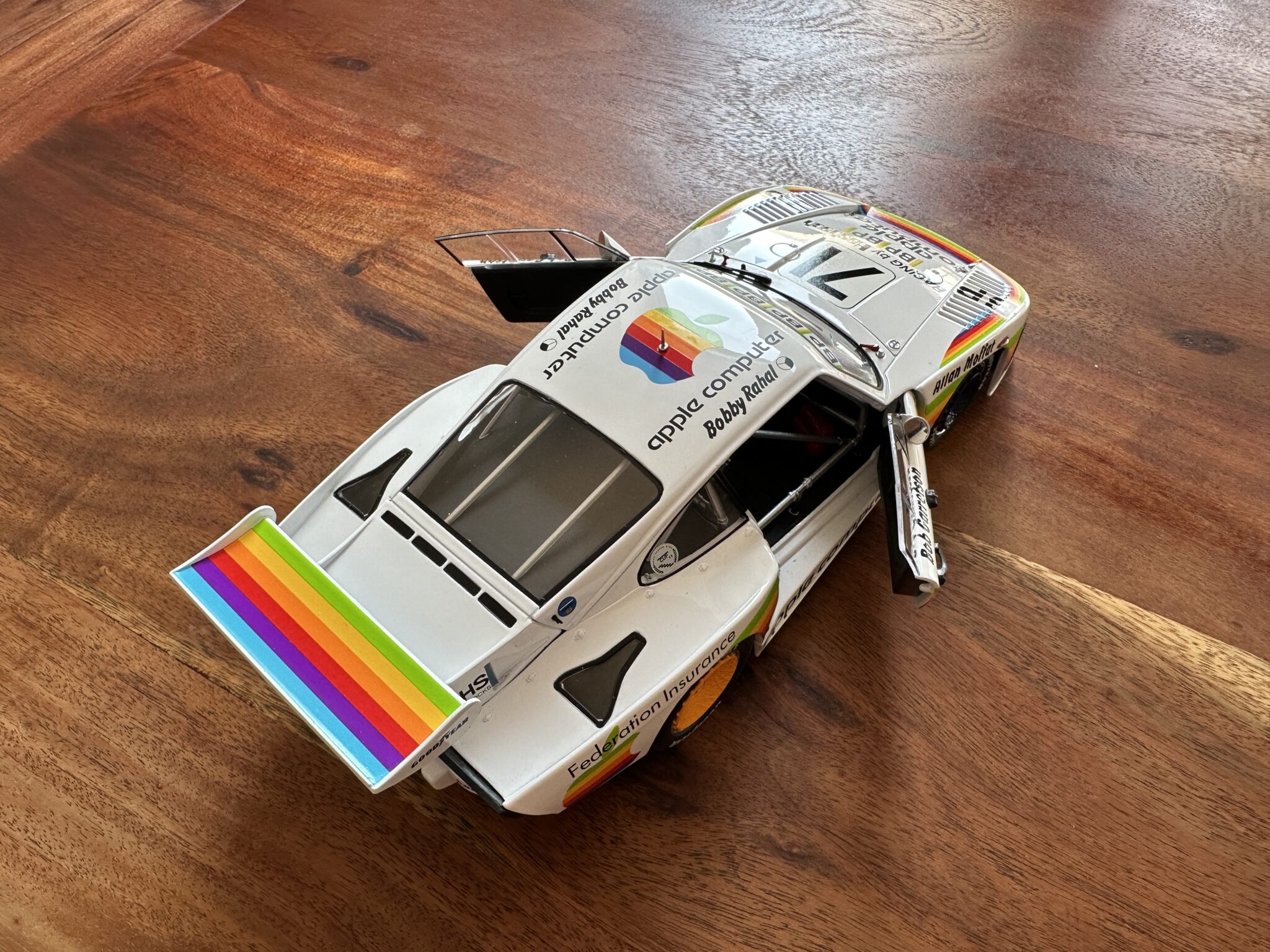 Recenze Porsche 935 K3 Apple Computer: Model, který by neměl chybě na ...