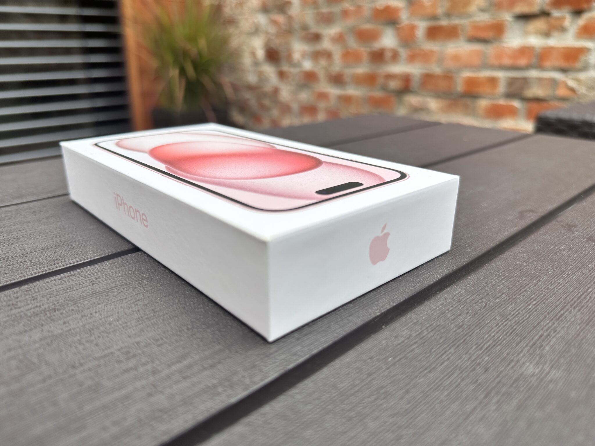 Jak přenést eSIM ze starého iPhonu na nový aneb cesta na pobočku není ...