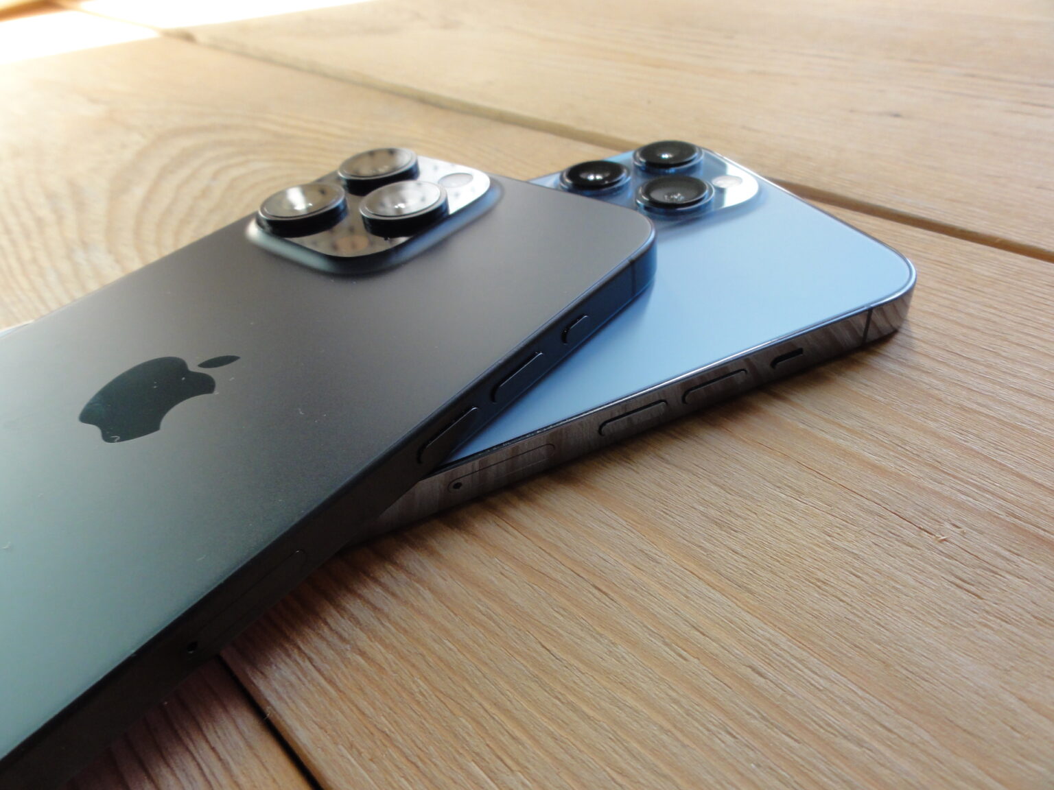 iPhone 15 Pro Max vs. iPhone 13 Pro Max: Jak moc se za dva roky ...