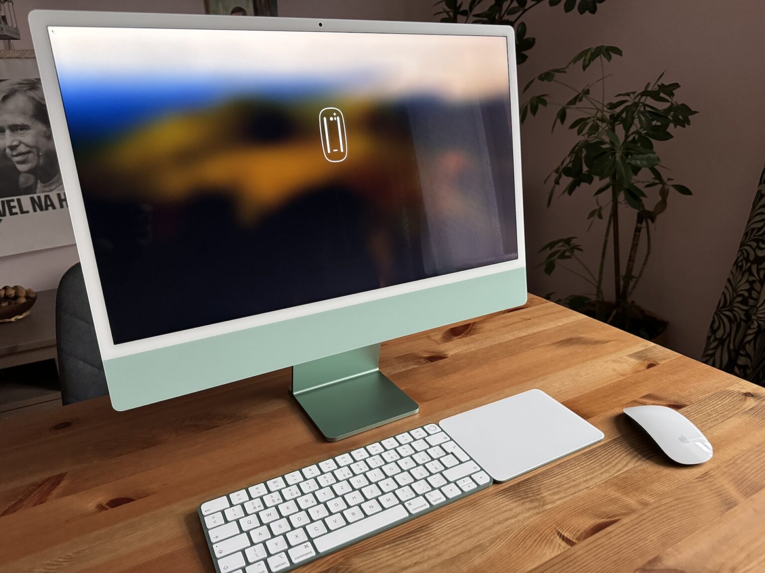 Podívejte se, jak vypadá nový iMac M3 uvnitř. Změnil se opravdu jen čip ...