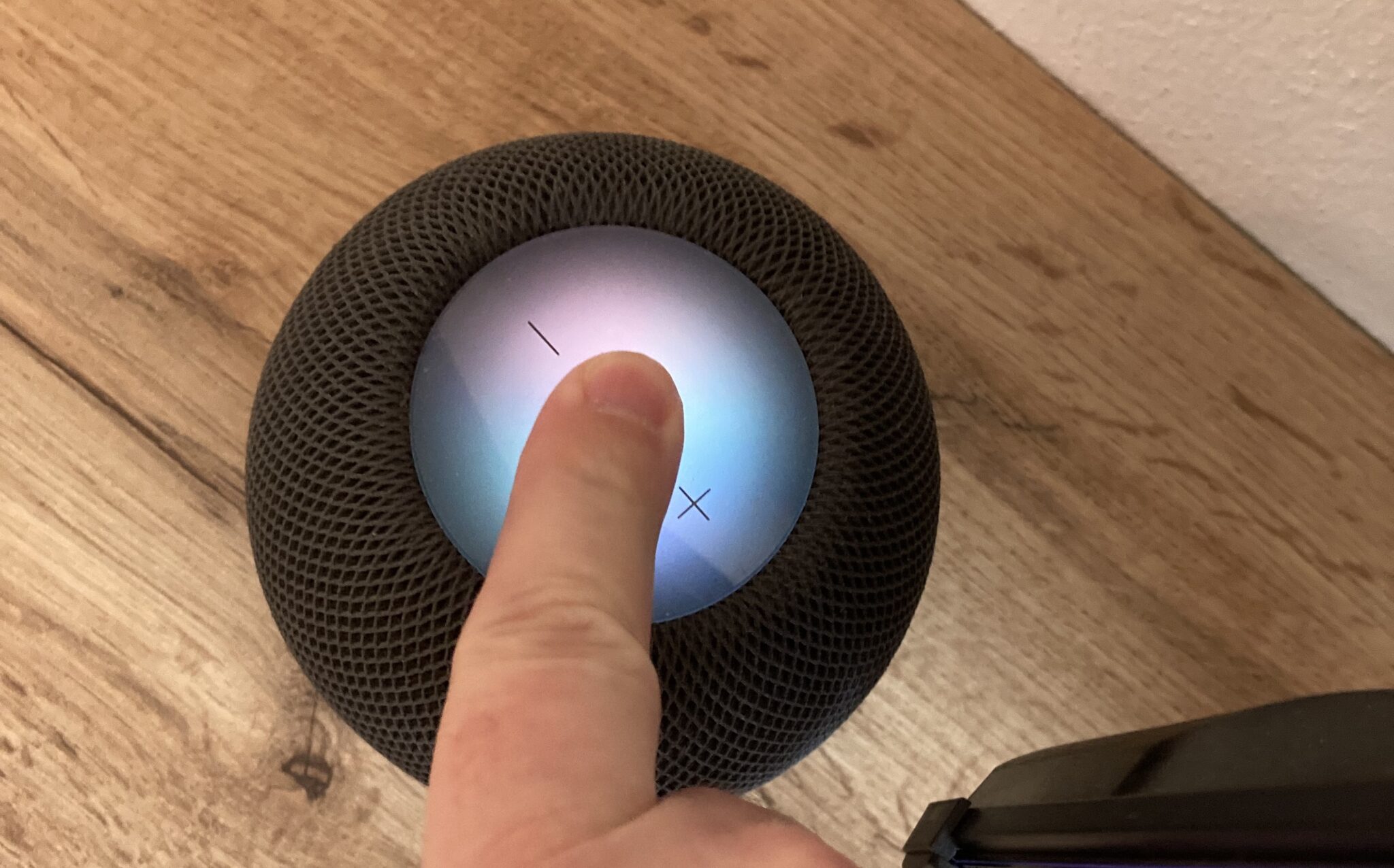 iOS 26 umí vaše topení ovládat sám! Nová funkce v Domácnosti nastaví ...