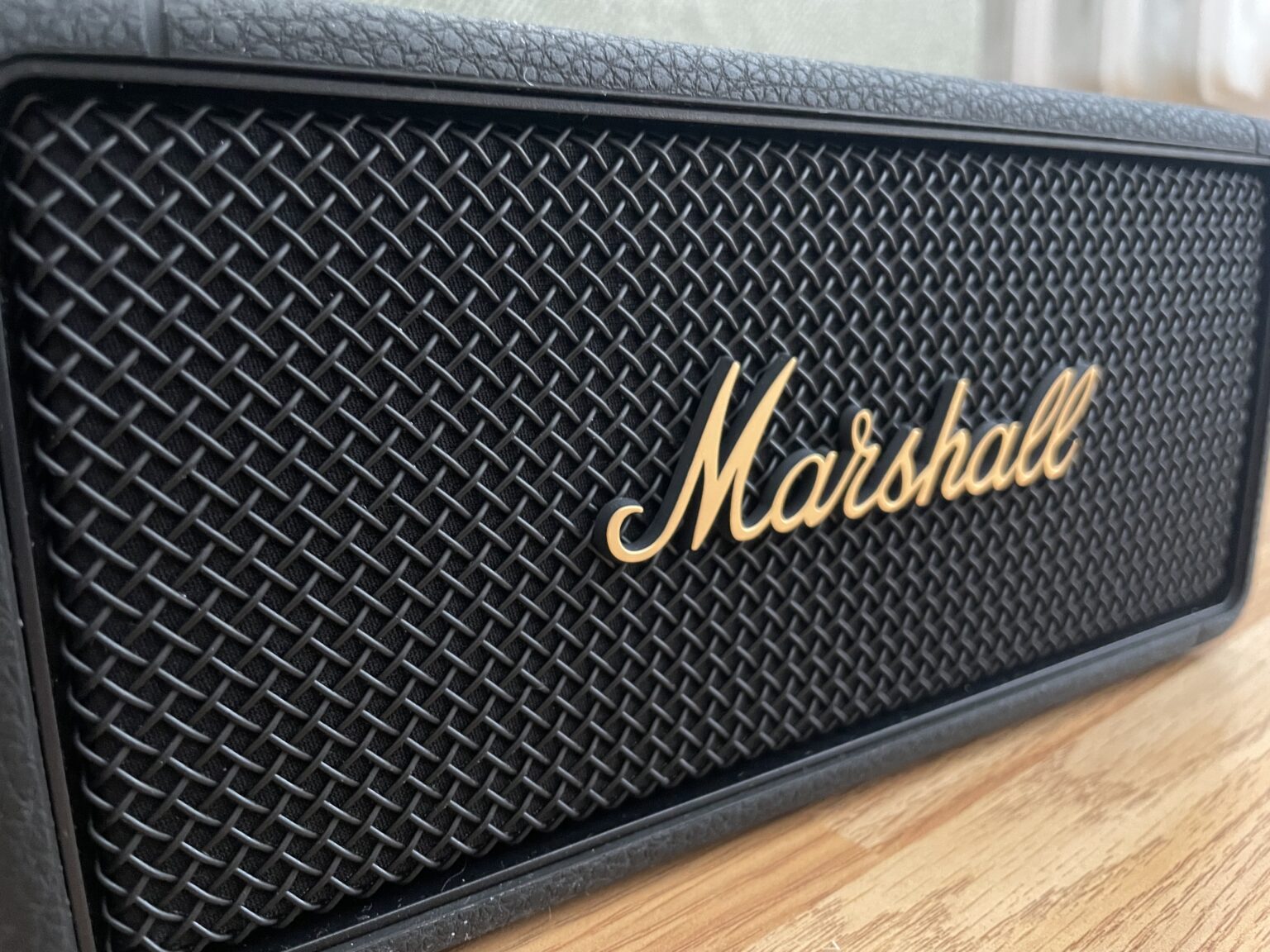 Recenze Marshall Middleton: Jednoduše skvělý! – Letem světem Applem