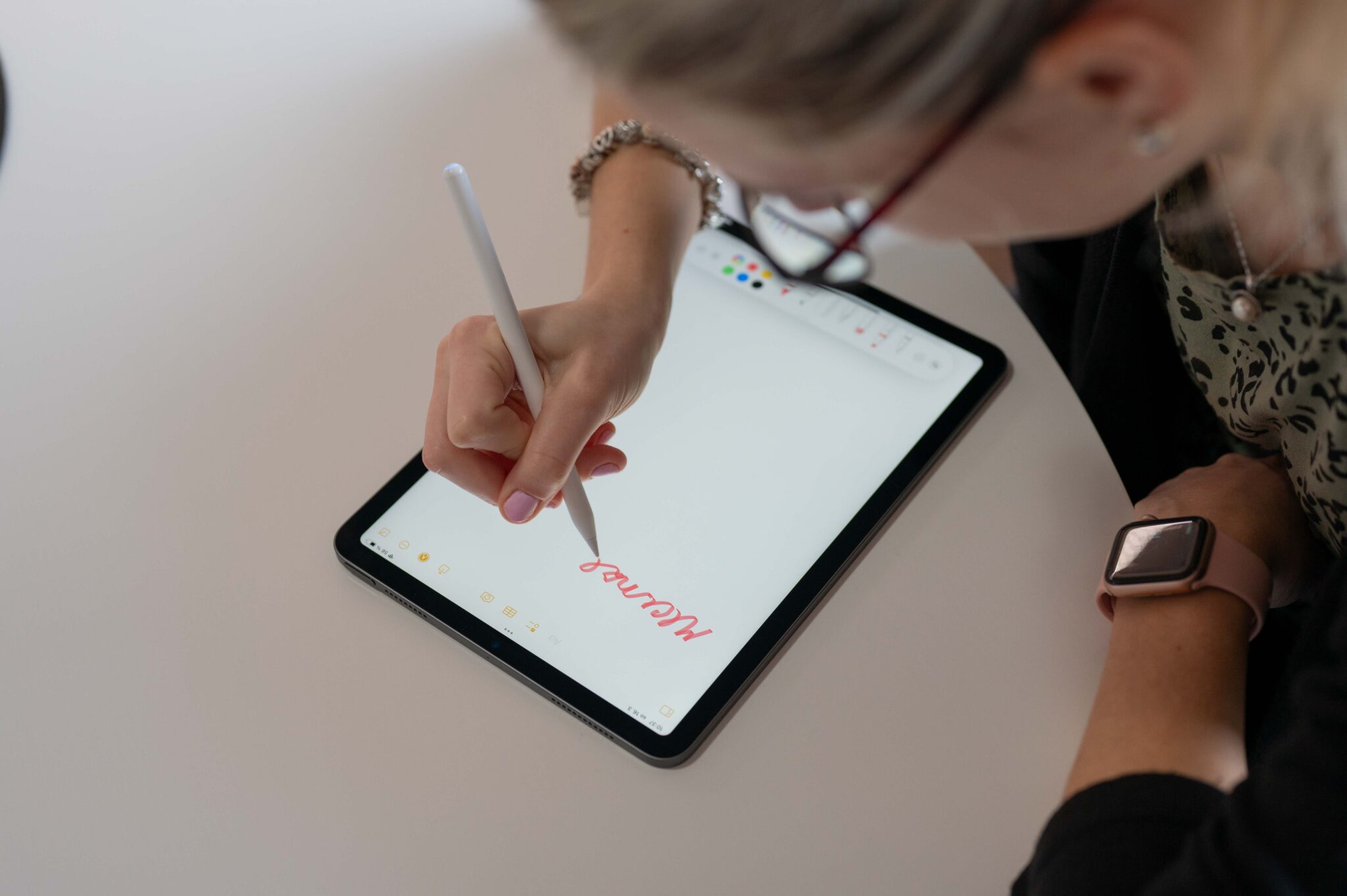 Recenze Tactical Roger Pencil Pro: Alternativa Apple Pencil na ...