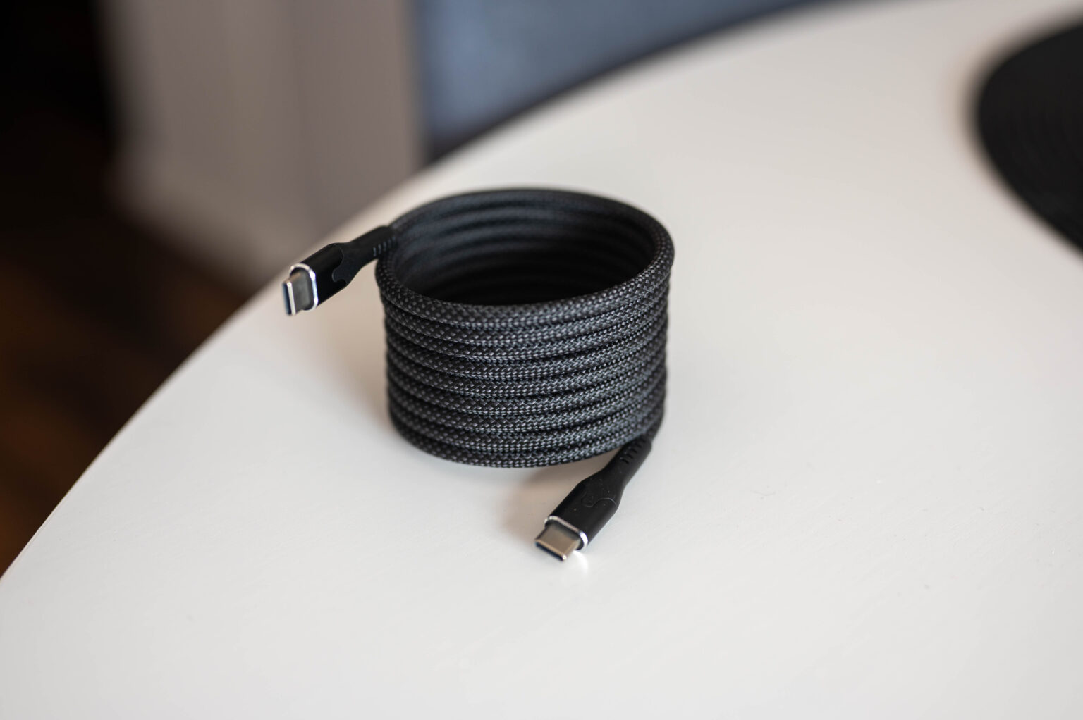 Statik charging cable review: One universal, the other magnetic, and ...