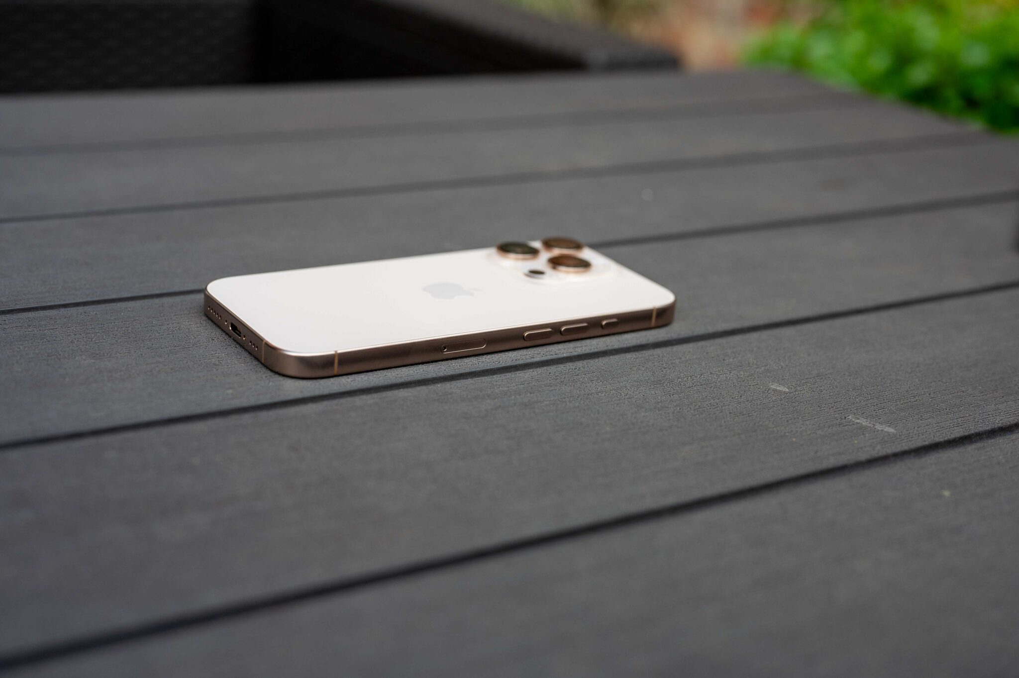 Jak mě mé okolí čím dál tím víc utvrzuje v tom, že přejít z iPhone na Android už prostě nejde ...