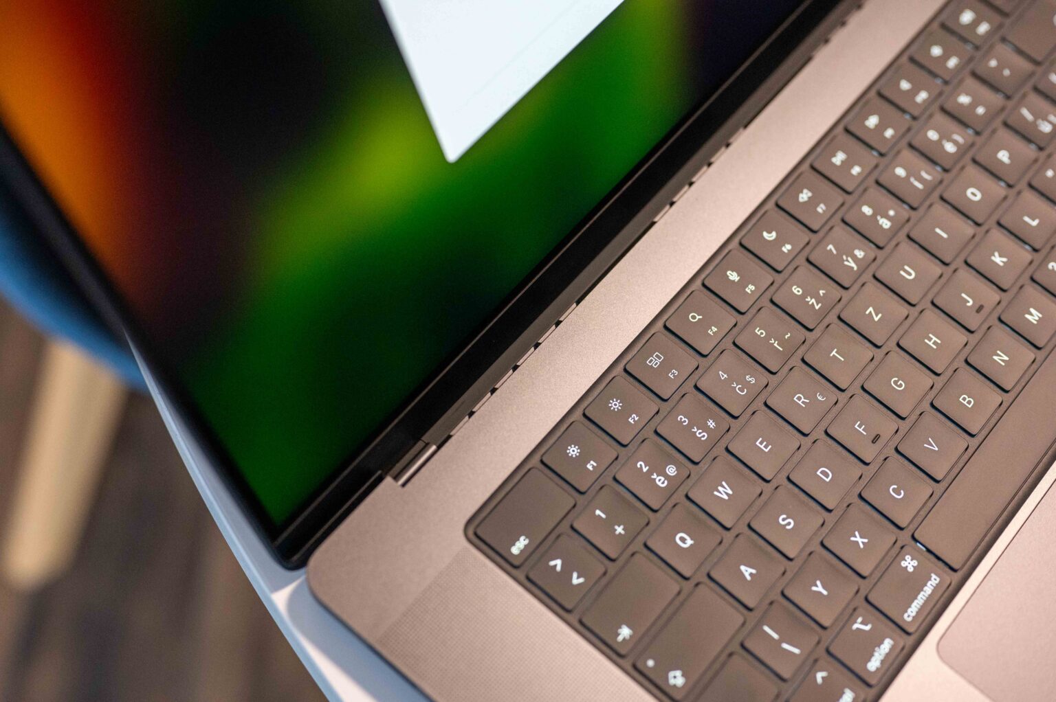 初め MacBook Pro OLEDディスプレイを搭載したモデルが来年登場します！ – Letem svetem Applem