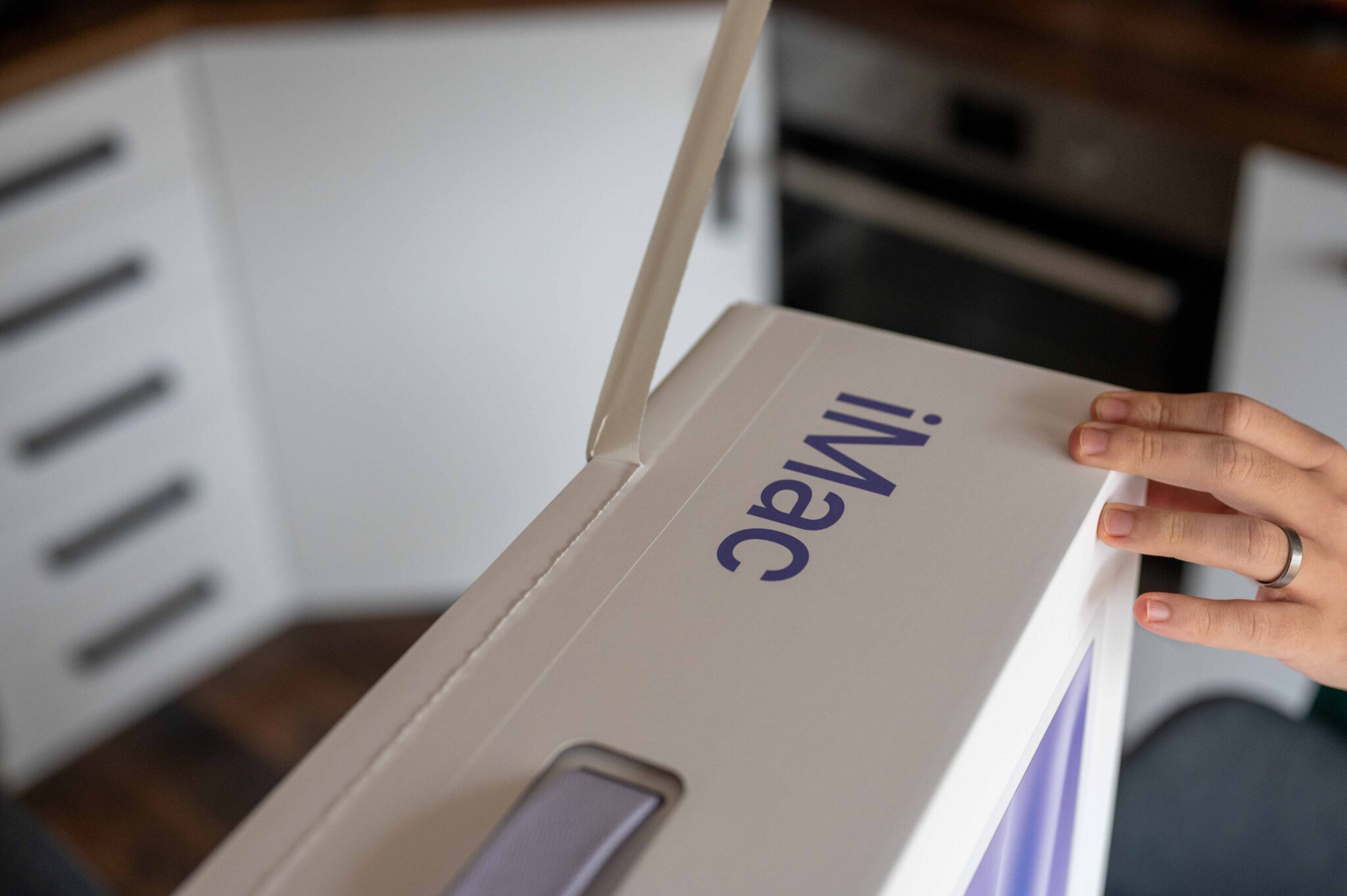 ¡Así podría haber sido el iMac! Se filtró una foto de parte del ...