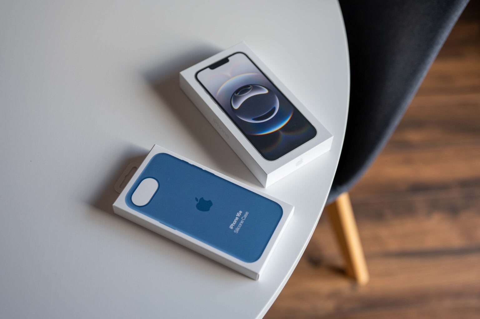 Apple 今年初めに最も多くのスマートフォンを販売しました！その大部分は iPhone 16日- Letem svetem Applem