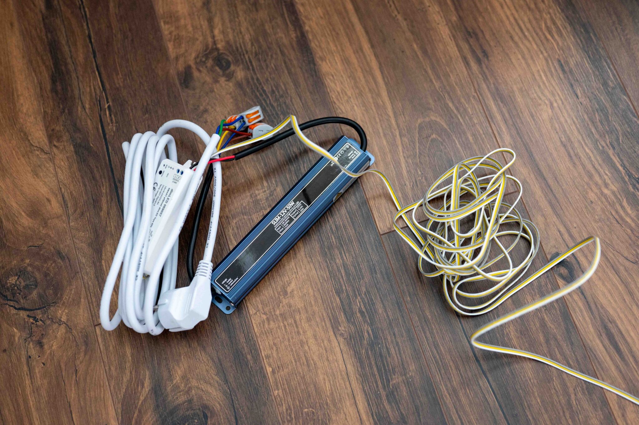 Kuidas muuta "tumm" LED-riba nutikaks, millel on täielik tugi Apple ...