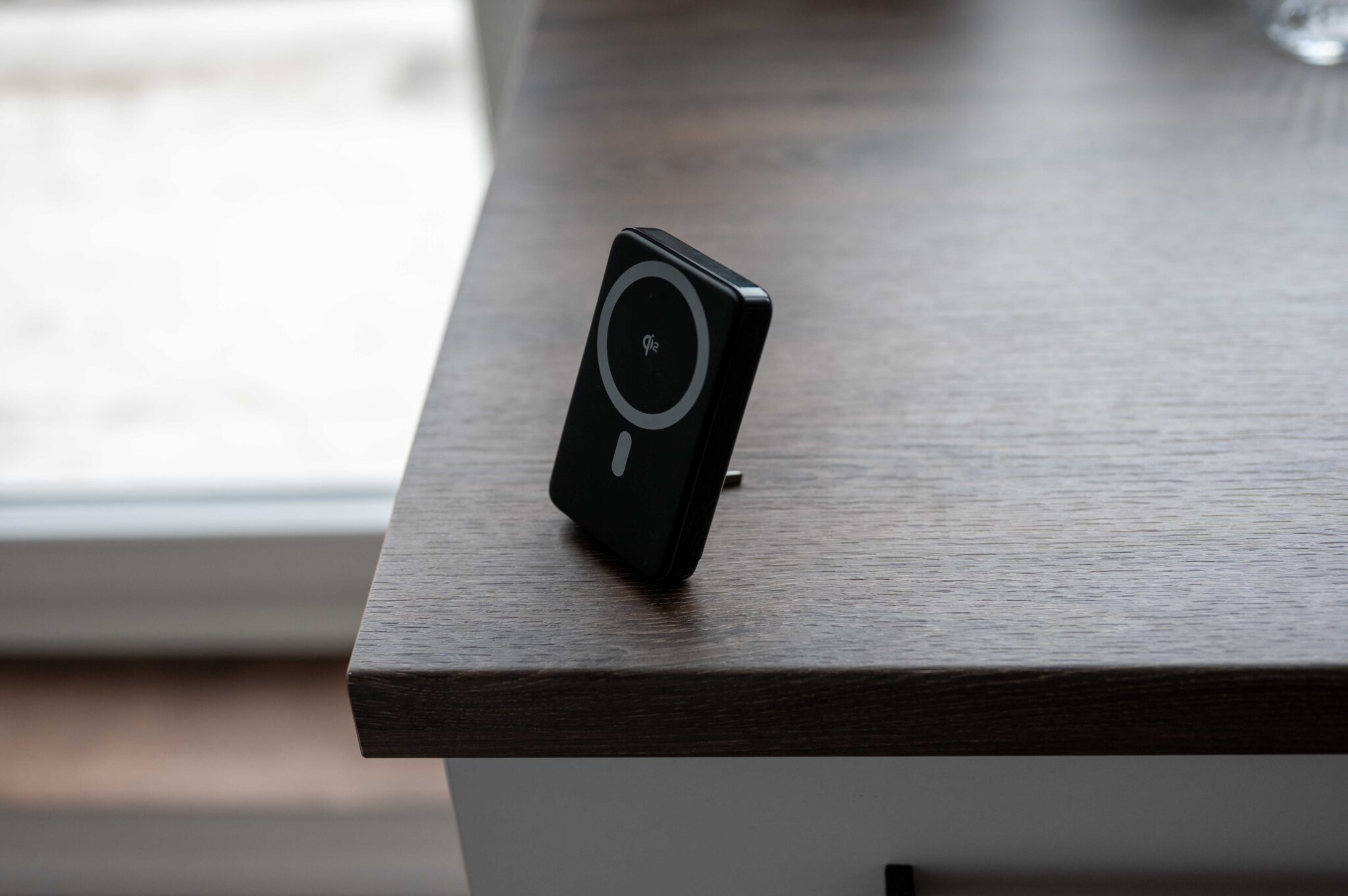 FIXED MagZen 10 Pro 리뷰: 까다로운 사용자를 위한 세련된 무선 파워뱅크 – Letem svetem Applem