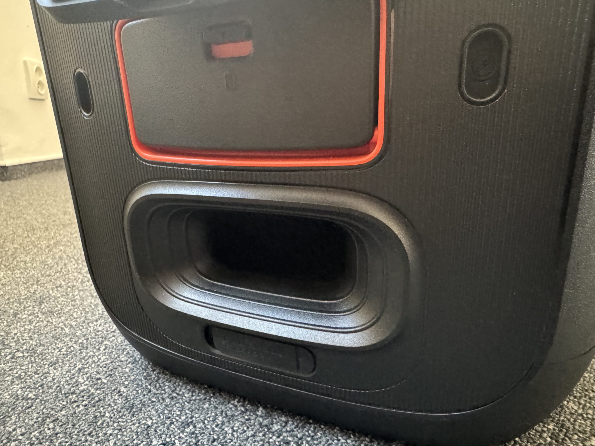 JBL PartyBox Encore 2 评测：一款极其强大的派对扬声器 – Letem svetem Applem