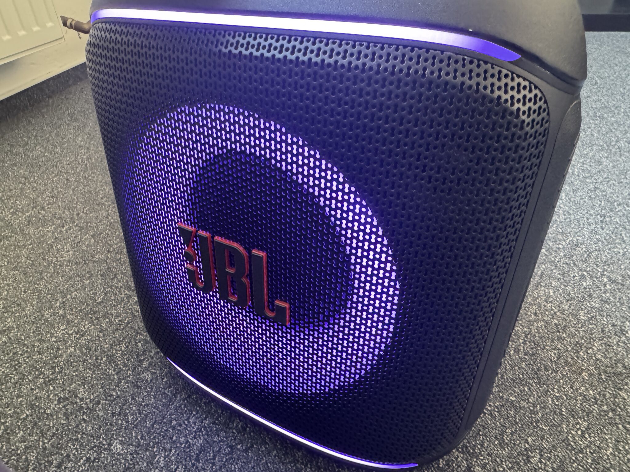 JBL PartyBox Encore 2 评测：一款极其强大的派对扬声器 – Letem svetem Applem