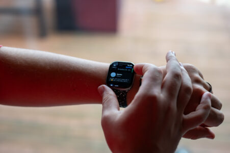 Квартал года с AirPods Pro 3 в Apple Watch 11: Один вызовет волнение ...