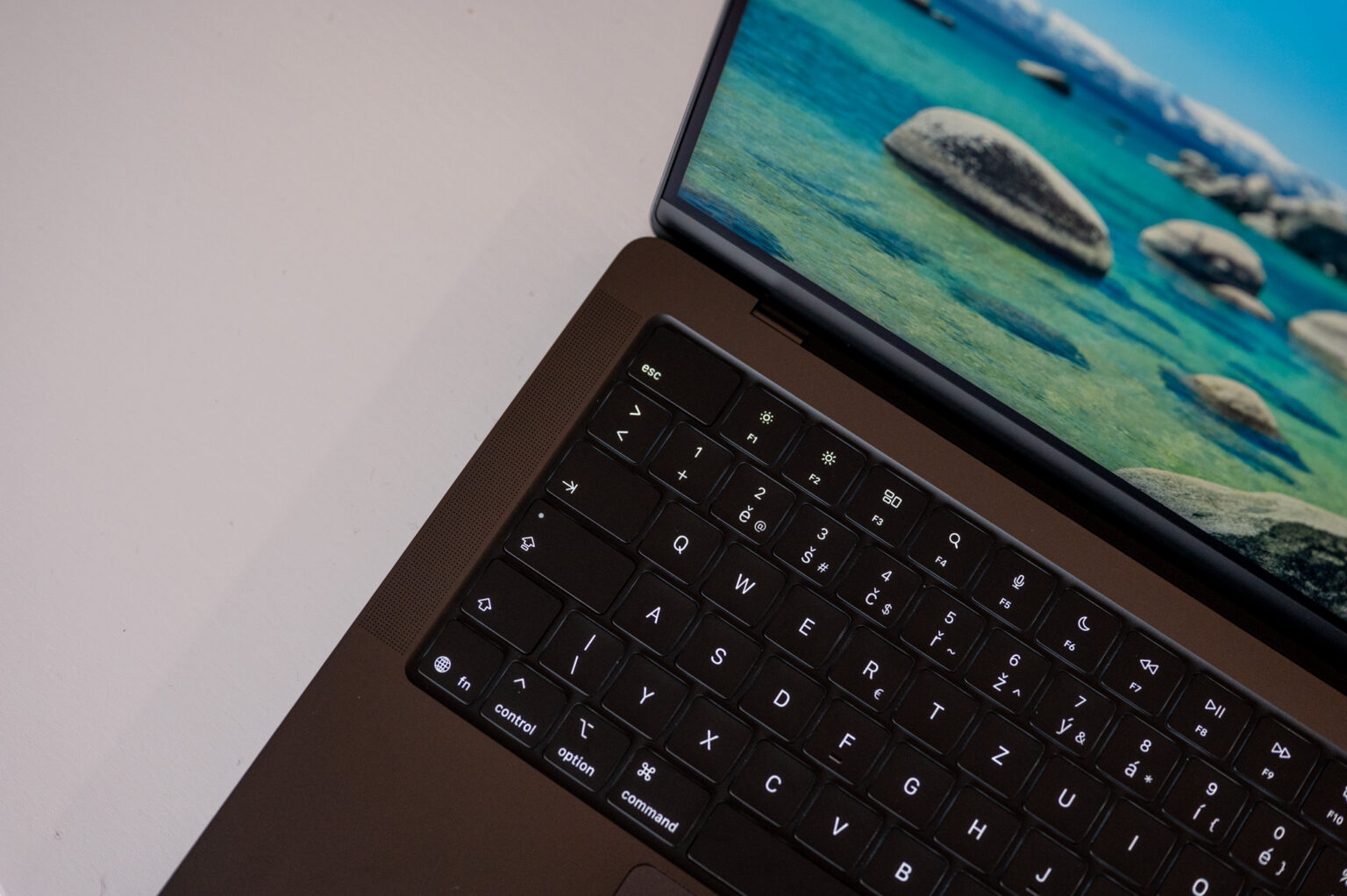 Warum denke ich das? Apple nové MacBookund Pro M5 Pro und M5 Max wird ...