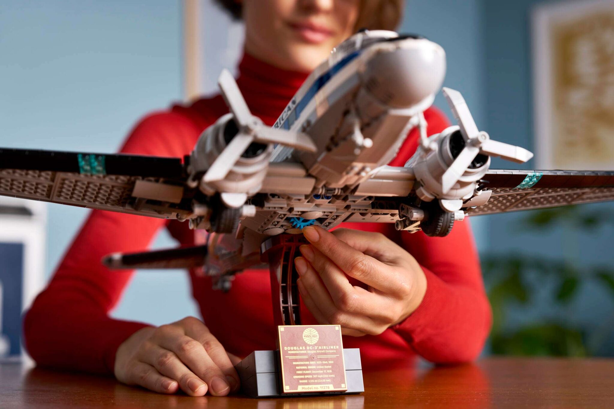 LEGO představilo další letecký klenot! Ikonické letadlo Douglas DC-3 od ...
