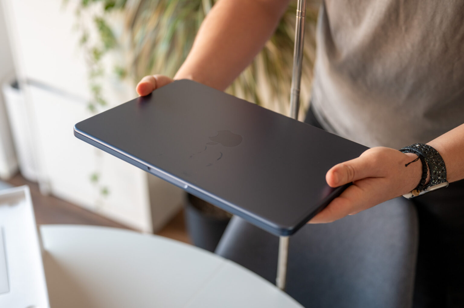 Na MacBookNeo sta già correndo Windows, ma c'è un problema: Letem ...