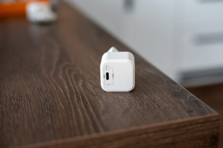 Recenze Cubenest Nano GaN POWER adaptérů: Neuvěřitelně malé ...